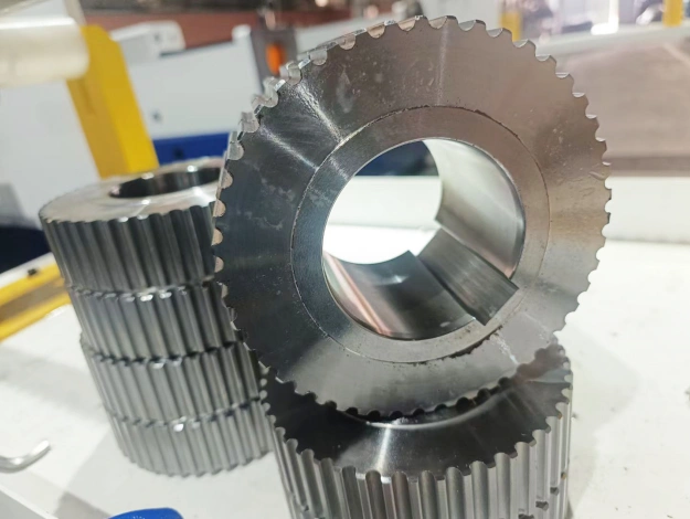 German customer high-precision gearbox and transmission system involute ...